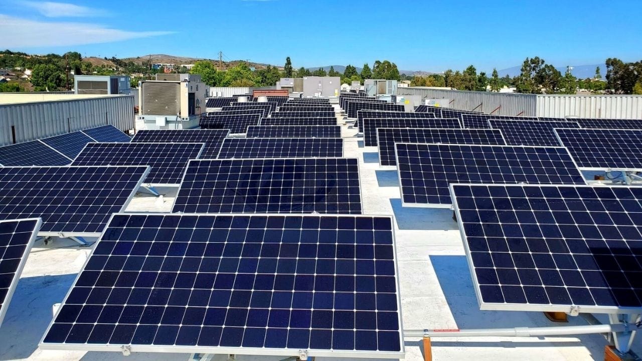 Commercial Solar Panels | Installation | Features | Types - Estimate ...