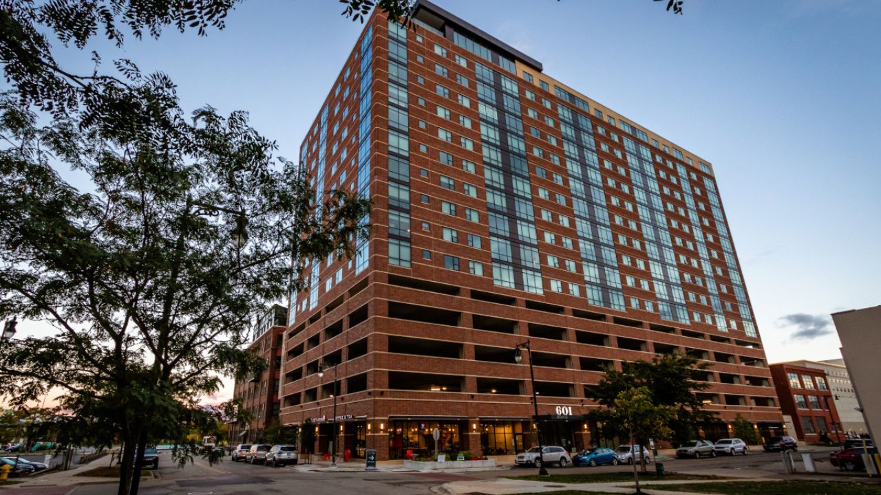 How Much Does It Cost To Build a 8-Unit Apartment Complex? - Estimate ...