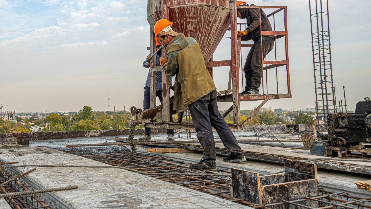 The Complete Guide to Commercial Concrete Cost Estimation - Estimate ...