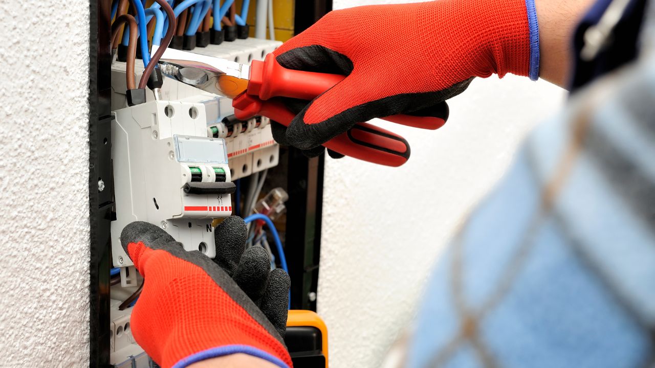 How Much To Replace Electrical Panel - Estimate Florida Consulting